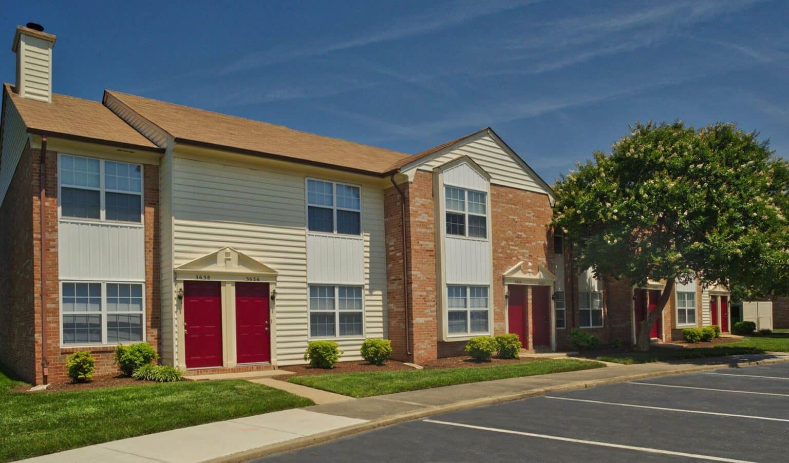 Lake Taylor Pointe - The Breeden Company