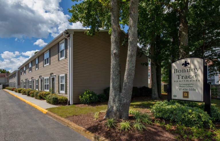 Lake Taylor Pointe - The Breeden Company