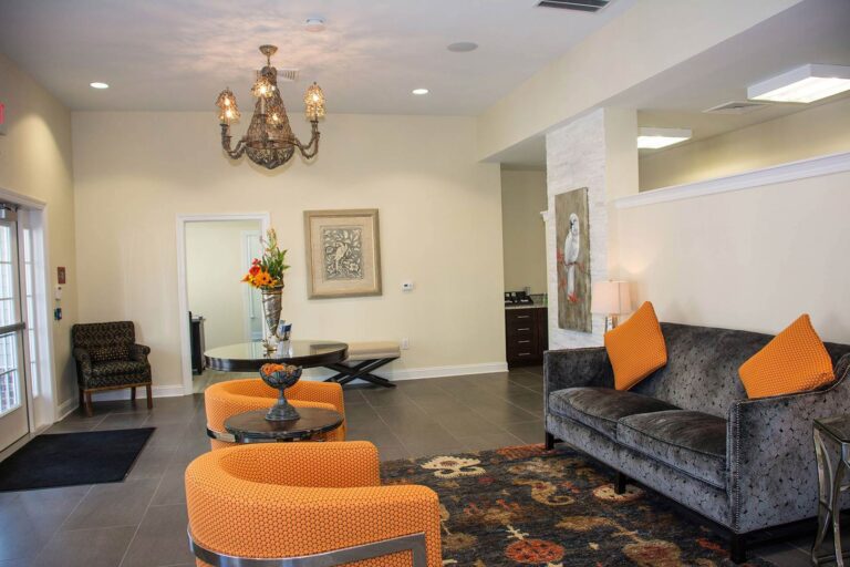 Lake Taylor Pointe - The Breeden Company