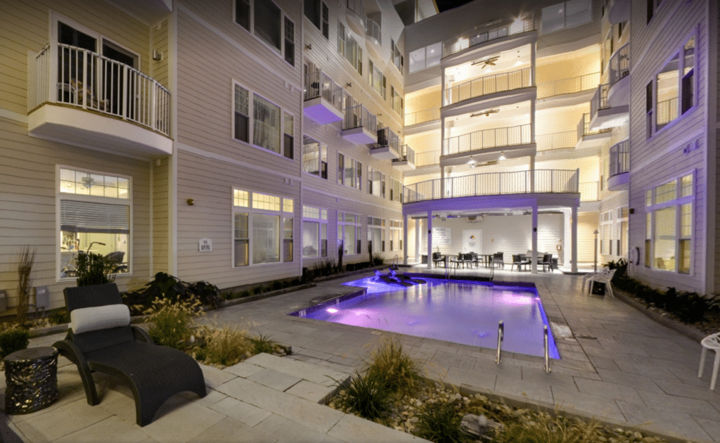 Lake Taylor Pointe - The Breeden Company